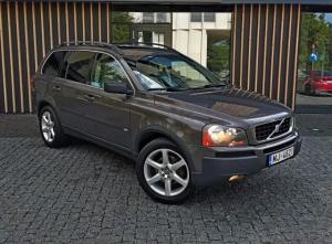 Brown Volvo XC90 2005 in Riga, with an engine capacity of 2.40 L and mileage of 314 thousand km for 5390 €, photo 4 on AUTOMOTO.COM.LV