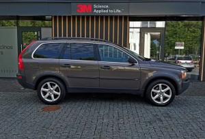Brown Volvo XC90 2005 in Riga, with an engine capacity of 2.40 L and mileage of 314 thousand km for 5390 €, photo 5 on AUTOMOTO.COM.LV