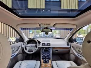 Brown Volvo XC90 2005 in Riga, with an engine capacity of 2.40 L and mileage of 314 thousand km for 5390 €, photo 12 on AUTOMOTO.COM.LV