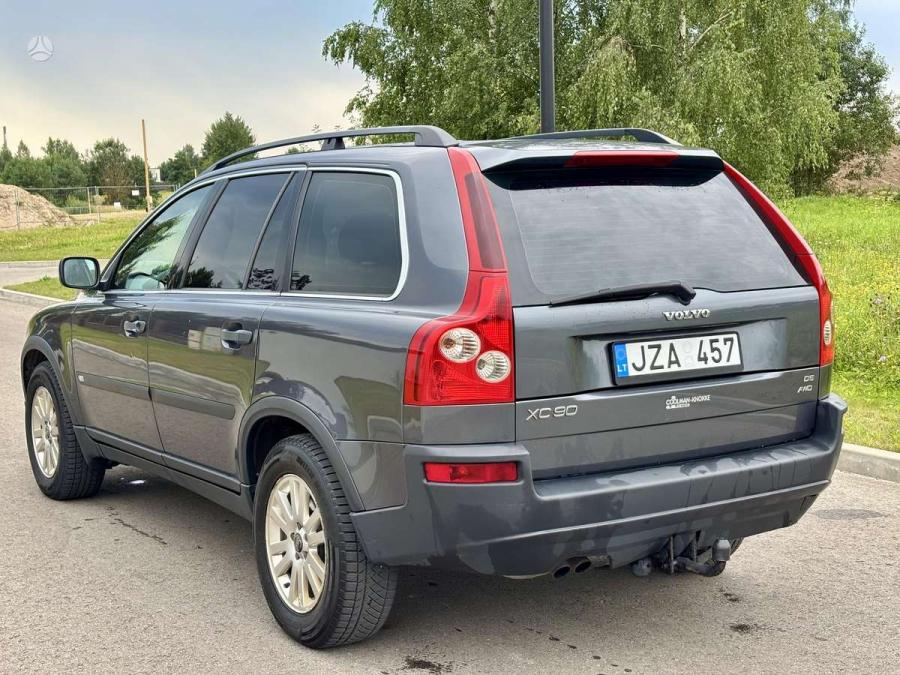 Коричневый Вольво ХС90 2005 в Вильнюс, объемом двигателя 2.40 л и пробегом 340 тыс. км за 3700 €, фото 4 на AUTOMOTO.COM.LV