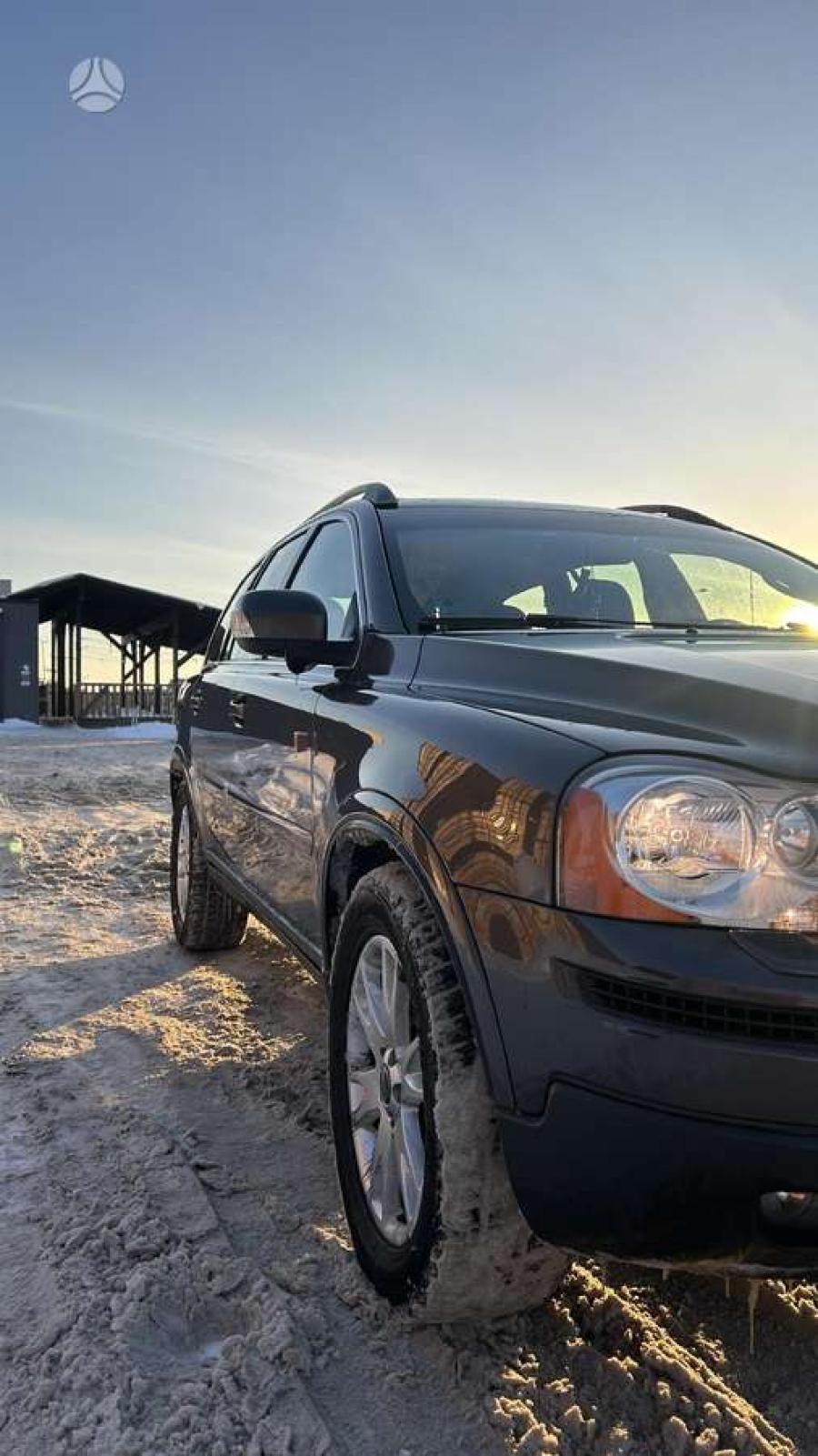 Brown Volvo XC90 2006 in Vilnius, with an engine capacity of 2.40 L and mileage of 331 thousand km for 6000 €, photo 5 on AUTOMOTO.COM.LV