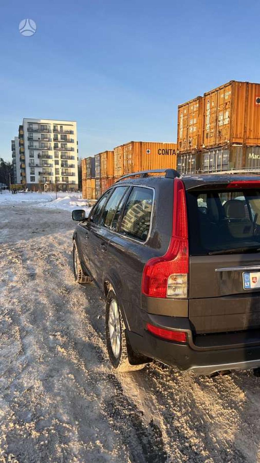 Brown Volvo XC90 2006 in Vilnius, with an engine capacity of 2.40 L and mileage of 331 thousand km for 6000 €, photo 8 on AUTOMOTO.COM.LV