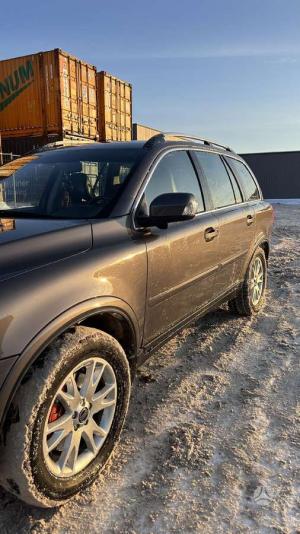 Brown Volvo XC90 2006 in Vilnius, with an engine capacity of 2.40 L and mileage of 331 thousand km for 6000 €, photo 11 on AUTOMOTO.COM.LV