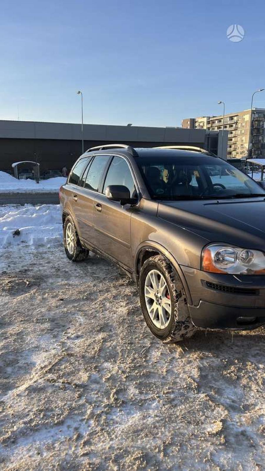 Brown Volvo XC90 2006 in Vilnius, with an engine capacity of 2.40 L and mileage of 331 thousand km for 6000 €, photo 13 on AUTOMOTO.COM.LV