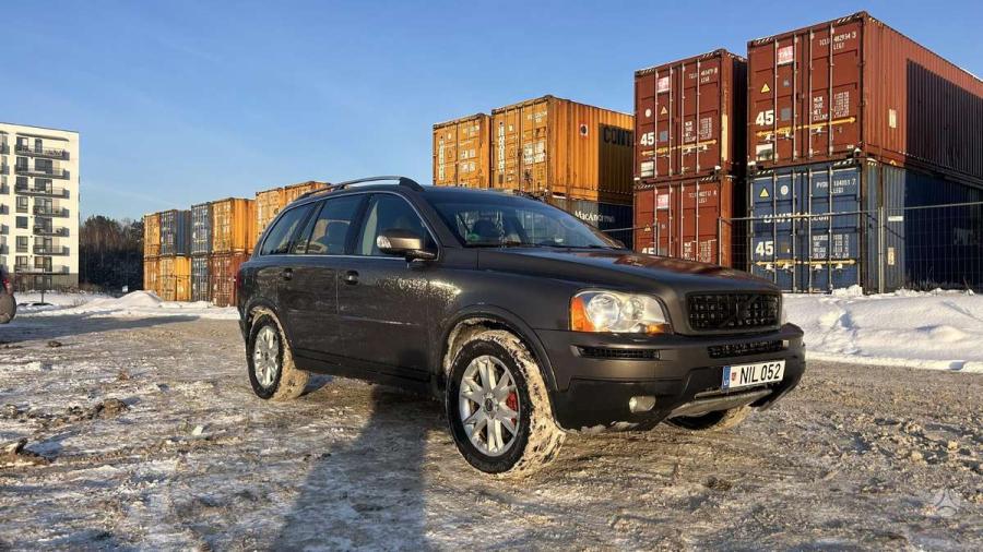 Brown Volvo XC90 2006 in Vilnius, with an engine capacity of 2.40 L and mileage of 331 thousand km for 6000 €, photo 15 on AUTOMOTO.COM.LV