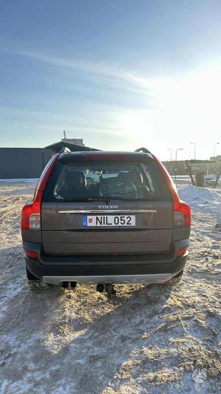 Brown Volvo XC90 2006 in Vilnius, with an engine capacity of 2.40 L and mileage of 331 thousand km for 6000 €, photo 20 on AUTOMOTO.COM.LV