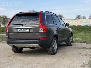 Brūns Volvo XC90 2006 Daugavpils, ar dzinēja tilpumu 2.40 L un nobraukumu 241 tūkst. km par 5100 €, foto 5 vietnē AUTOMOTO.COM.LV