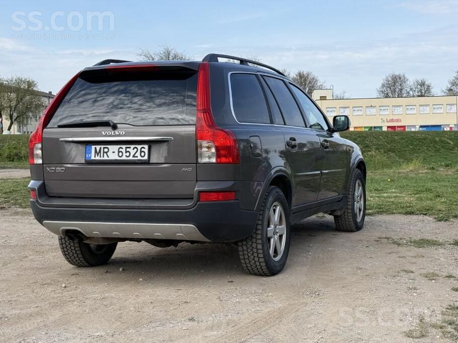 Brūns Volvo XC90 2006 Daugavpils, ar dzinēja tilpumu 2.40 L un nobraukumu 241 tūkst. km par 5100 €, foto 5 vietnē AUTOMOTO.COM.LV
