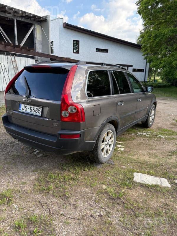 Brūns Volvo XC90 2006 Jelgava, ar dzinēja tilpumu 2.40 L un nobraukumu 391 tūkst. km par 1600 €, foto 1 vietnē AUTOMOTO.COM.LV