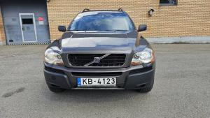 Brown Volvo XC90 2006 in Riga, with an engine capacity of 2.40 L and mileage of 280 thousand km for 4550 €, photo 3 on AUTOMOTO.COM.LV