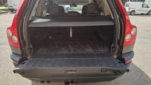 Brown Volvo XC90 2006 in Riga, with an engine capacity of 2.40 L and mileage of 280 thousand km for 4550 €, photo 23 on AUTOMOTO.COM.LV