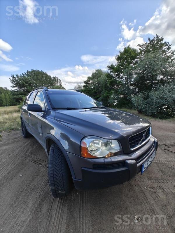 Brown Volvo XC90 2006 in Riga, with an engine capacity of 2.50 L and mileage of 250 thousand km for 3500 €, photo 1 on AUTOMOTO.COM.LV