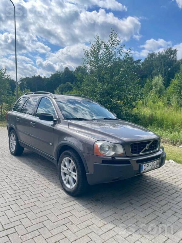 Brūns Volvo XC90 2006 Rīga, ar dzinēja tilpumu 2.40 L un nobraukumu 392 tūkst. km par 2950 €, foto 1 vietnē AUTOMOTO.COM.LV