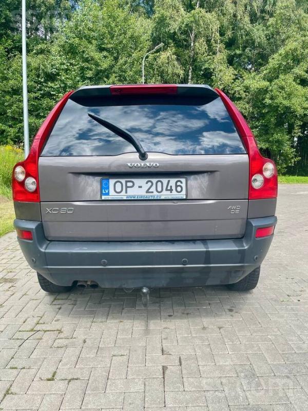 Brūns Volvo XC90 2006 Rīga, ar dzinēja tilpumu 2.40 L un nobraukumu 392 tūkst. km par 2950 €, foto 5 vietnē AUTOMOTO.COM.LV
