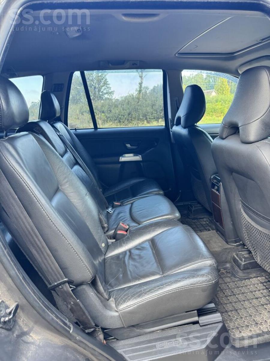 Brūns Volvo XC90 2006 Gulbene, ar dzinēja tilpumu 2.40 L un nobraukumu 448 tūkst. km par 3000 €, foto 5 vietnē AUTOMOTO.COM.LV