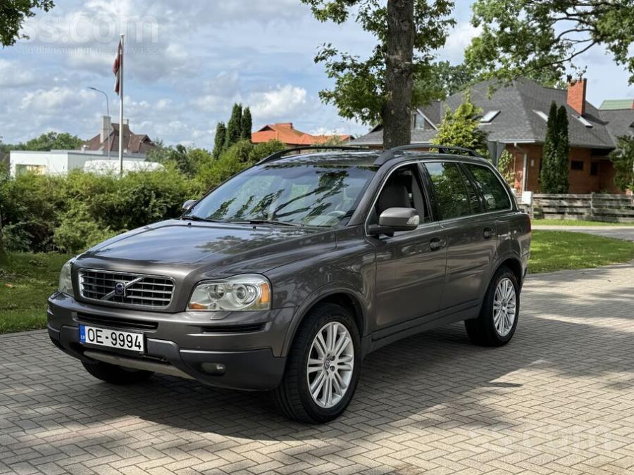 Brūns Volvo XC90 2007 Valmiera, ar dzinēja tilpumu 2.40 L un nobraukumu 360 tūkst. km par 4900 €, foto 1 vietnē AUTOMOTO.COM.LV