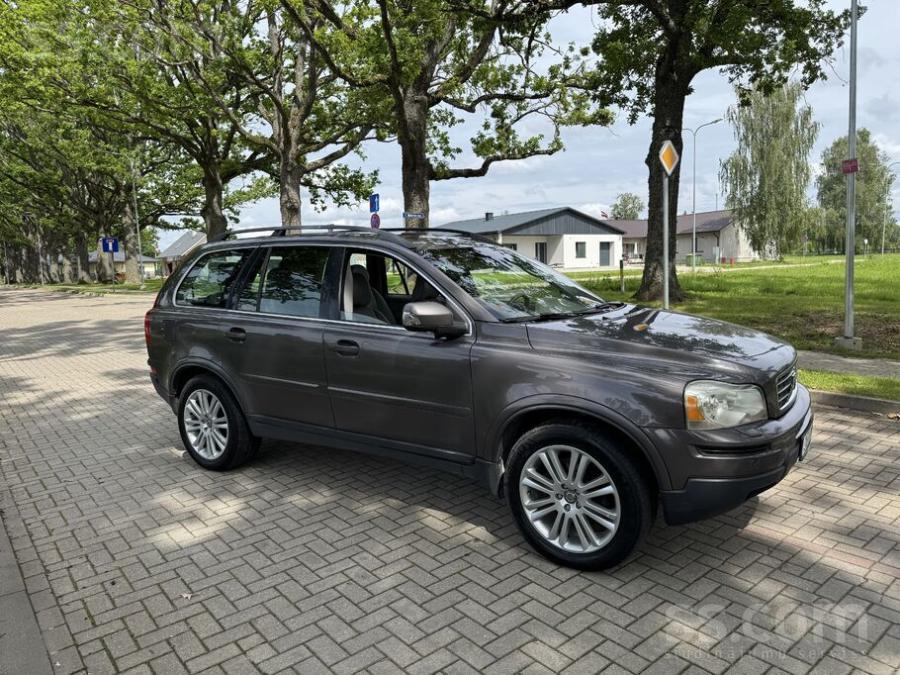 Brūns Volvo XC90 2007 Valmiera, ar dzinēja tilpumu 2.40 L un nobraukumu 360 tūkst. km par 4900 €, foto 5 vietnē AUTOMOTO.COM.LV
