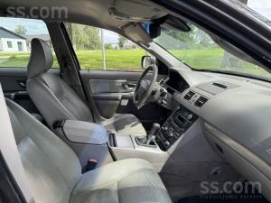 Brūns Volvo XC90 2007 Valmiera, ar dzinēja tilpumu 2.40 L un nobraukumu 360 tūkst. km par 4900 €, foto 16 vietnē AUTOMOTO.COM.LV