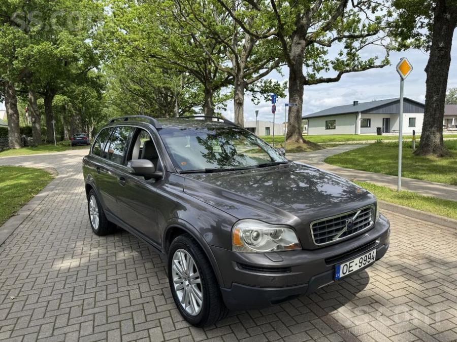 Brūns Volvo XC90 2007 Valmiera, ar dzinēja tilpumu 2.40 L un nobraukumu 360 tūkst. km par 4900 €, foto 21 vietnē AUTOMOTO.COM.LV