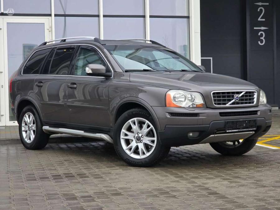 Brūns Volvo XC90 2007 Viļņa, ar dzinēja tilpumu 2.40 L un nobraukumu 417 tūkst. km par 7850 €, foto 1 vietnē AUTOMOTO.COM.LV