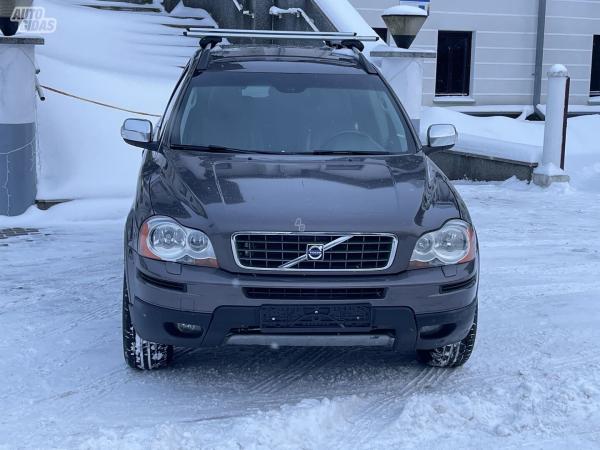 Brown Volvo XC90 2007 in Vilnius, with an engine capacity of 2.40 L and mileage of 308 thousand km for 5650 €, photo 2 on AUTOMOTO.COM.LV