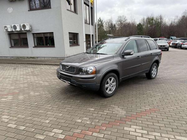 Brown Volvo XC90 2007 in Utena, with an engine capacity of 2.40 L and mileage of 222 thousand km for 4150 €, photo 6 on AUTOMOTO.COM.LV