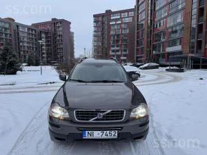 Brown Volvo XC90 2007 in Riga, with an engine capacity of 2.40 L and mileage of 387 thousand km for 5990 €, photo 6 on AUTOMOTO.COM.LV