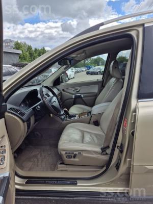 Brūns Volvo XC90 2007 Rīga, ar dzinēja tilpumu 3.20 L un nobraukumu 280 tūkst. km par 3490 €, foto 14 vietnē AUTOMOTO.COM.LV