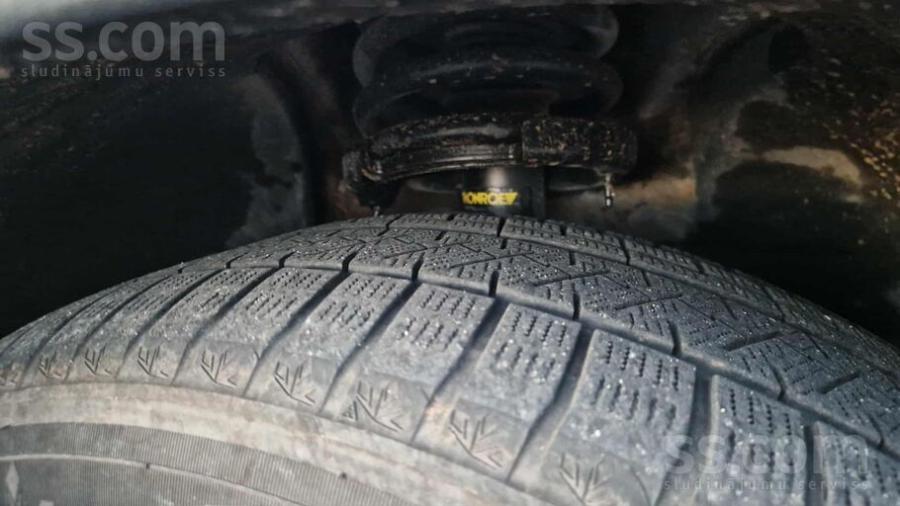 Brūns Volvo XC90 2007 Rīga, ar dzinēja tilpumu 2.40 L un nobraukumu 370 tūkst. km par 7400 €, foto 27 vietnē AUTOMOTO.COM.LV