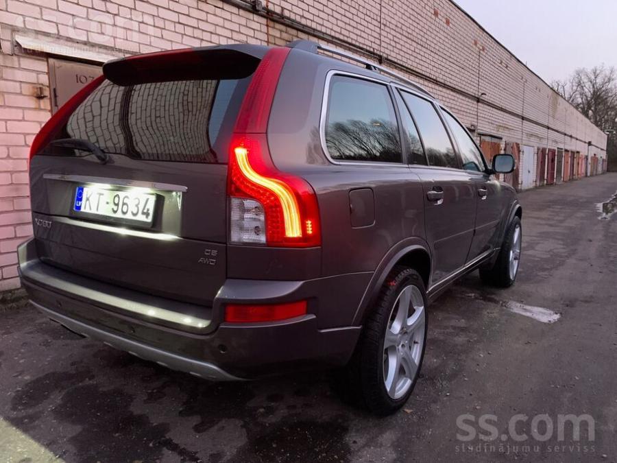 Brown Volvo XC90 2007 in Ventspils, with an engine capacity of 2.40 L and mileage of 350 thousand km for 5300 €, photo 11 on AUTOMOTO.COM.LV
