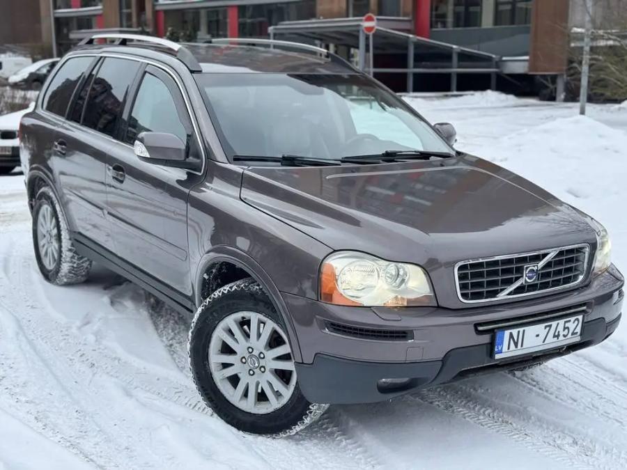 Коричневый Вольво ХС90 2007 в Рига, объемом двигателя 2.40 л и пробегом 387 тыс. км за 2990 €, фото 1 на AUTOMOTO.COM.LV