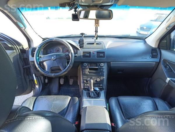 Brūns Volvo XC90 2007 Liepāja, ar dzinēja tilpumu 2.40 L un nobraukumu 308 tūkst. km par 5000 €, foto 5 vietnē AUTOMOTO.COM.LV