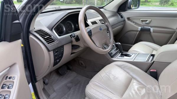 Brown Volvo XC90 2007 in Ogre, with an engine capacity of 2.40 L and mileage of 350 thousand km for 4700 €, photo 8 on AUTOMOTO.COM.LV