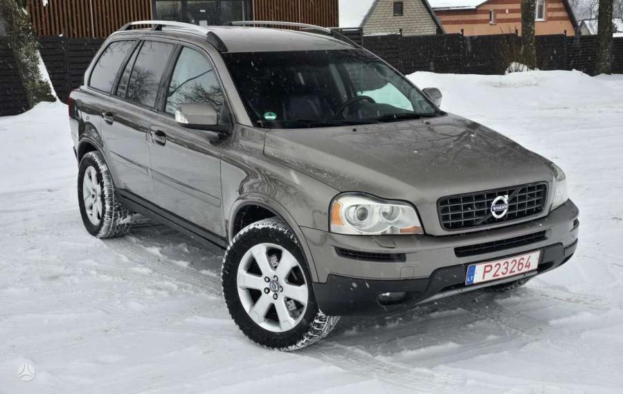 Brown Volvo XC90 2008 in Raseiniai, with an engine capacity of 2.40 L and mileage of 263 thousand km for 7299 €, photo 1 on AUTOMOTO.COM.LV
