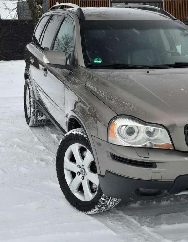 Brūns Volvo XC90 2008 Raseiniai, ar dzinēja tilpumu 2.40 L un nobraukumu 263 tūkst. km par 7299 €, foto 2 vietnē AUTOMOTO.COM.LV