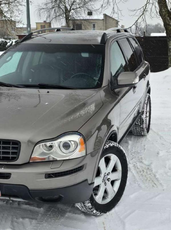 Brūns Volvo XC90 2008 Raseiniai, ar dzinēja tilpumu 2.40 L un nobraukumu 263 tūkst. km par 7299 €, foto 3 vietnē AUTOMOTO.COM.LV