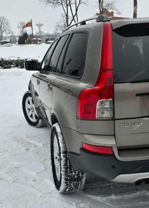 Brūns Volvo XC90 2008 Raseiniai, ar dzinēja tilpumu 2.40 L un nobraukumu 263 tūkst. km par 7299 €, foto 8 vietnē AUTOMOTO.COM.LV