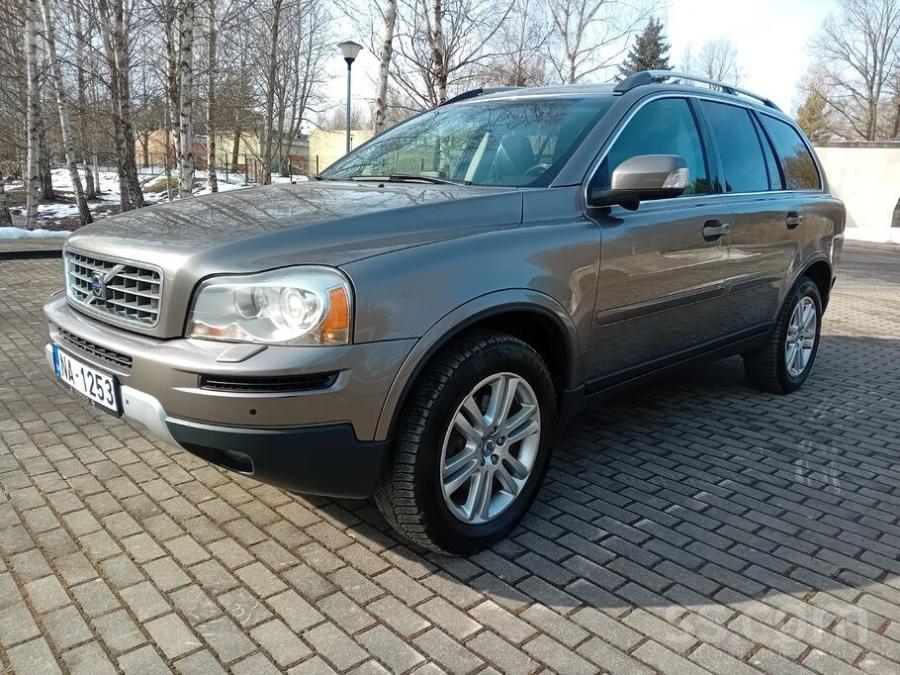 Brūns Volvo XC90 2008 Jelgava, ar dzinēja tilpumu 2.40 L un nobraukumu 308 tūkst. km par 7210 €, foto 1 vietnē AUTOMOTO.COM.LV