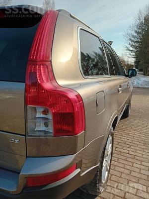 Brūns Volvo XC90 2008 Jelgava, ar dzinēja tilpumu 2.40 L un nobraukumu 308 tūkst. km par 7210 €, foto 9 vietnē AUTOMOTO.COM.LV