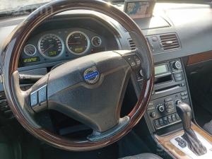 Brūns Volvo XC90 2008 Jelgava, ar dzinēja tilpumu 2.40 L un nobraukumu 308 tūkst. km par 7210 €, foto 19 vietnē AUTOMOTO.COM.LV