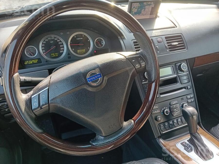 Brūns Volvo XC90 2008 Jelgava, ar dzinēja tilpumu 2.40 L un nobraukumu 308 tūkst. km par 7210 €, foto 19 vietnē AUTOMOTO.COM.LV