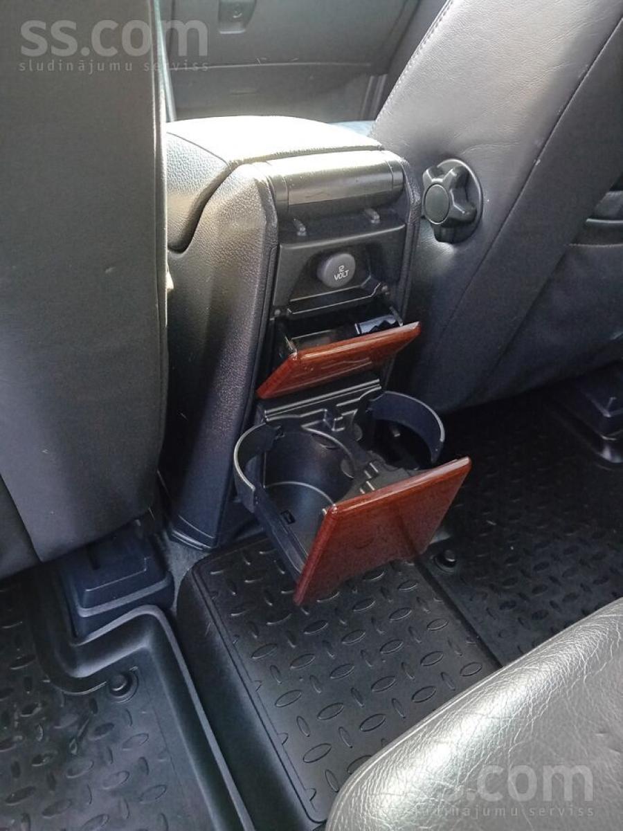 Brūns Volvo XC90 2008 Jelgava, ar dzinēja tilpumu 2.40 L un nobraukumu 308 tūkst. km par 7210 €, foto 26 vietnē AUTOMOTO.COM.LV