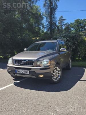 Brūns Volvo XC90 2008 Jelgava, ar dzinēja tilpumu 2.40 L un nobraukumu 292 tūkst. km par 8300 €, foto  vietnē AUTOMOTO.COM.LV