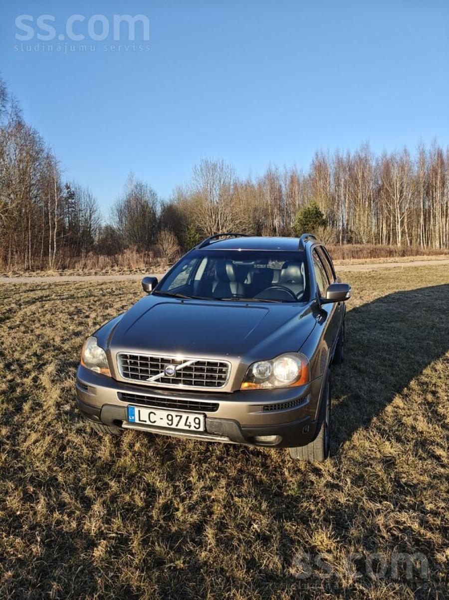 Brūns Volvo XC90 2008 Cēsis, ar dzinēja tilpumu 2.40 L un nobraukumu 340 tūkst. km par 6000 €, foto 9 vietnē AUTOMOTO.COM.LV