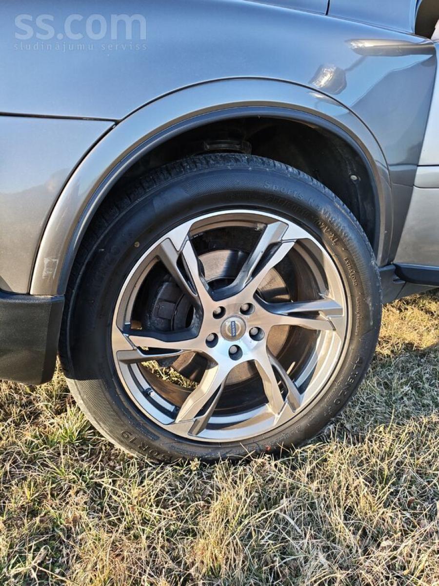 Brūns Volvo XC90 2008 Cēsis, ar dzinēja tilpumu 2.40 L un nobraukumu 340 tūkst. km par 6000 €, foto 10 vietnē AUTOMOTO.COM.LV