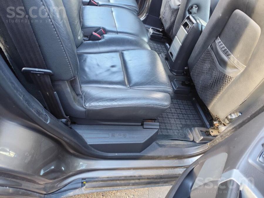 Brūns Volvo XC90 2008 Rīga, ar dzinēja tilpumu 2.40 L un nobraukumu 382 tūkst. km par 4900 €, foto 9 vietnē AUTOMOTO.COM.LV