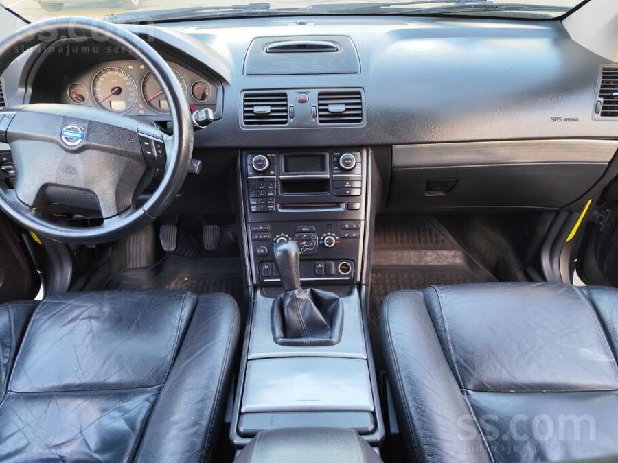 Brūns Volvo XC90 2008 Rīga, ar dzinēja tilpumu 2.40 L un nobraukumu 382 tūkst. km par 4900 €, foto 12 vietnē AUTOMOTO.COM.LV