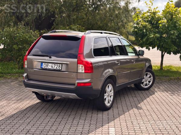 Brūns Volvo XC90 2008 Rīga, ar dzinēja tilpumu 2.40 L un nobraukumu 340 tūkst. km par 4990 €, foto 4 vietnē AUTOMOTO.COM.LV