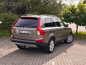Brūns Volvo XC90 2008 Rīga, ar dzinēja tilpumu 2.40 L un nobraukumu 340 tūkst. km par 4990 €, foto 5 vietnē AUTOMOTO.COM.LV