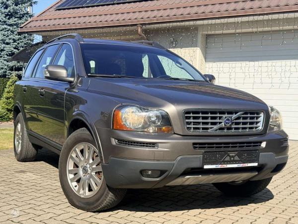 Brown Volvo XC90 2008 in Ukmerge, with an engine capacity of 2.40 L and mileage of 290 thousand km for 5750 €, photo 1 on AUTOMOTO.COM.LV
